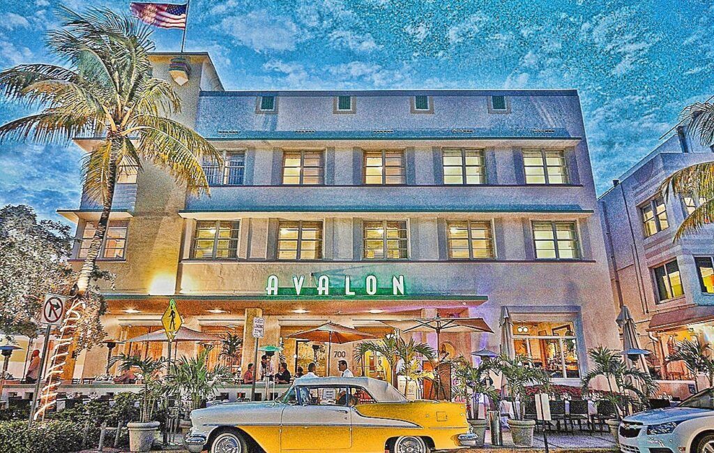 AVALON HOTEL - PELLEGRINI TRAVEL